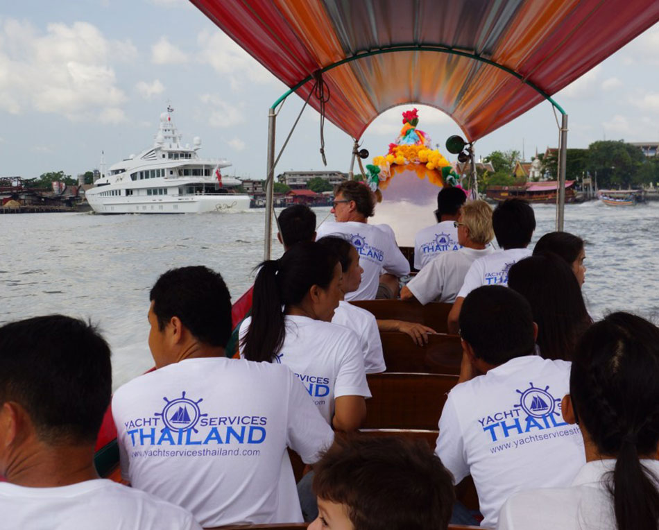 Home [flyingfishpointslipway.com]