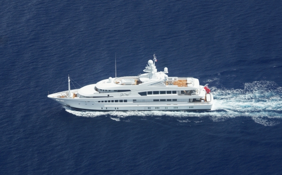 Repainting the 60m MY Sea Pearl in Thailand